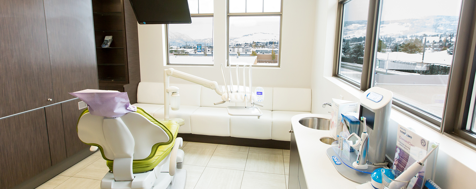 Aura Dental Clinic - West Kelowna Dentist - Dr. Jesh Tse